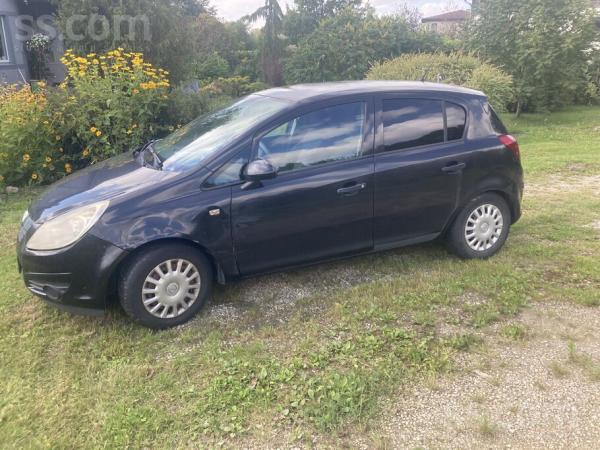 Melns Opel Corsa 2008 Rīga, ar dzinēja tilpumu 1.30 L un nobraukumu 305 tūkst. km par 800 €, foto 3 vietnē AUTOMOTO.COM.LV