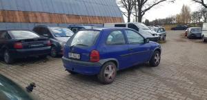 Синий Опель Корса 1999 в Валмиера, объемом двигателя 1.00 л и пробегом 208 тыс. км за 550 €, фото 4 на AUTOMOTO.COM.LV
