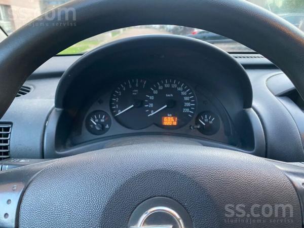 Синий Опель Корса 2001 в Рига, объемом двигателя 1.00 л и пробегом 0 тыс. км за 1100 €, фото 2 на AUTOMOTO.COM.LV