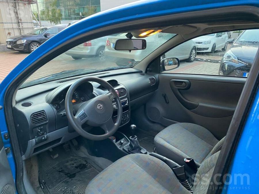 Blue Opel Corsa 2001 in Riga, with an engine capacity of 1.00 L and mileage of 0 thousand km for 1100 €, photo 4 on AUTOMOTO.COM.LV