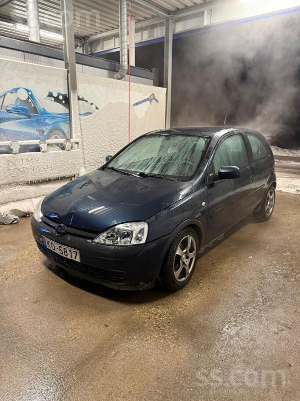 Zils Opel Corsa 2001 Valmiera, ar dzinēja tilpumu 1.00 L un nobraukumu 245 tūkst. km par 1000 €, foto 1 vietnē AUTOMOTO.COM.LV