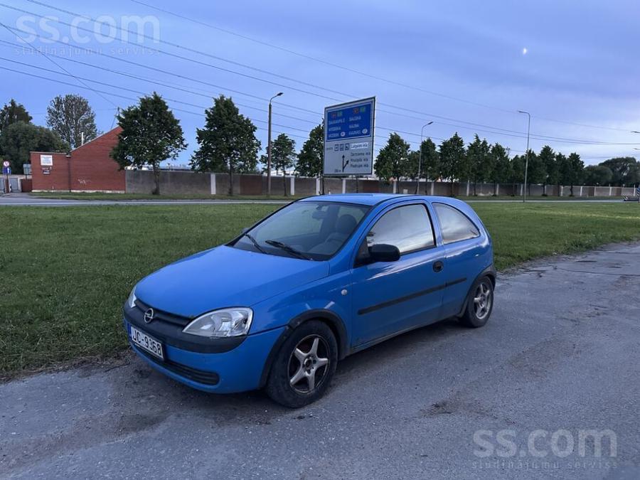 Синий Опель Корса 2002 в Рига, объемом двигателя 1.70 л и пробегом 350 тыс. км за 400 €, фото 1 на AUTOMOTO.COM.LV