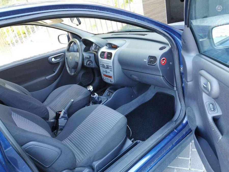 Blue Opel Corsa 2005 in Vilnius, with an engine capacity of 1.00 L and mileage of 190 thousand km for 650 €, photo 8 on AUTOMOTO.COM.LV