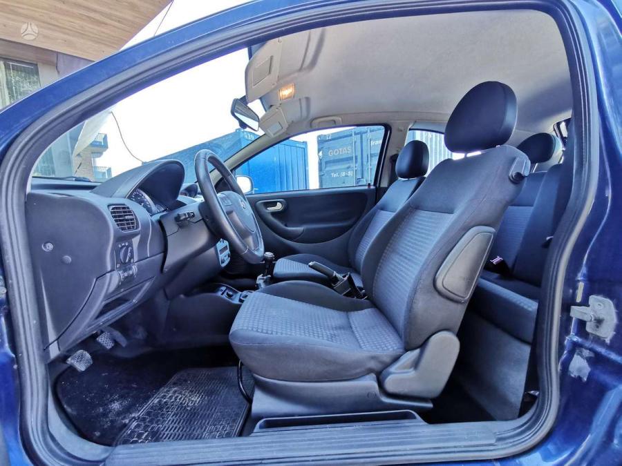 Blue Opel Corsa 2005 in Vilnius, with an engine capacity of 1.00 L and mileage of 190 thousand km for 650 €, photo 9 on AUTOMOTO.COM.LV