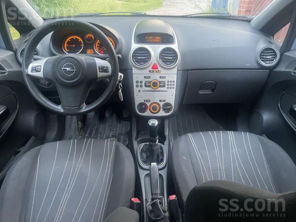 Zils Opel Corsa 2006 Tukums, ar dzinēja tilpumu 1.30 L un nobraukumu 40 tūkst. km par 650 €, foto 6 vietnē AUTOMOTO.COM.LV