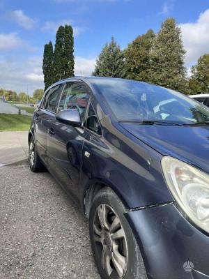 Blue Opel Corsa 2007 in Kaunas, with an engine capacity of 1.23 L and mileage of 129 thousand km for 1350 €, photo 4 on AUTOMOTO.COM.LV