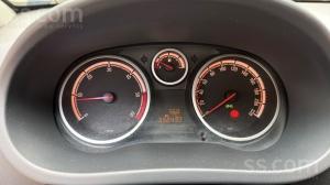 Blue Opel Corsa 2007 in Riga, with an engine capacity of 1.30 L and mileage of 332 thousand km for 1050 €, photo 8 on AUTOMOTO.COM.LV