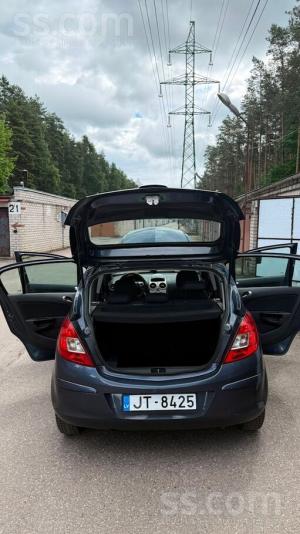 Zils Opel Corsa 2007 Rīga, ar dzinēja tilpumu 1.20 L un nobraukumu 332 tūkst. km par 1200 €, foto 4 vietnē AUTOMOTO.COM.LV