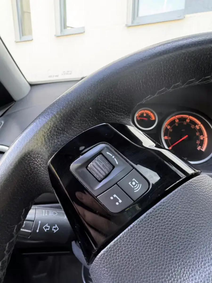 Zils Opel Corsa 2007 Jelgava, ar dzinēja tilpumu 1.70 L un nobraukumu 254 tūkst. km par 800 €, foto 12 vietnē AUTOMOTO.COM.LV
