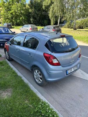 Zils Opel Corsa 2007 Kauņa, ar dzinēja tilpumu 1.25 L un nobraukumu 192 tūkst. km par 800 €, foto 4 vietnē AUTOMOTO.COM.LV
