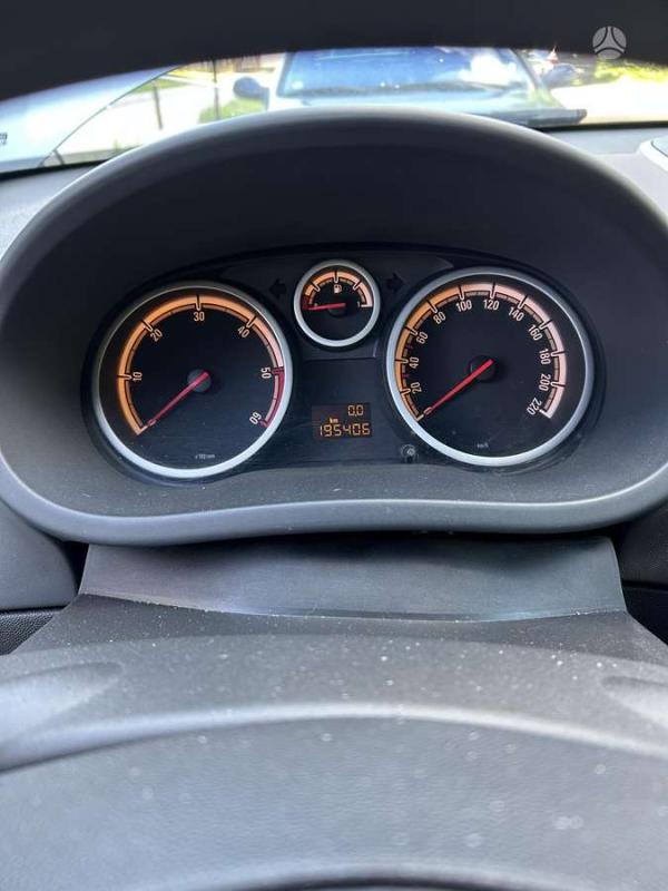 Zils Opel Corsa 2007 Kauņa, ar dzinēja tilpumu 1.25 L un nobraukumu 192 tūkst. km par 800 €, foto 8 vietnē AUTOMOTO.COM.LV
