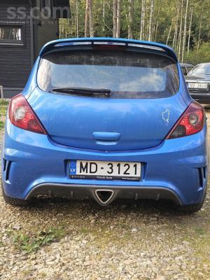 Blue Opel Corsa 2008 in Riga, with an engine capacity of 1.60 L and mileage of 206 thousand km for 2970 €, photo 6 on AUTOMOTO.COM.LV