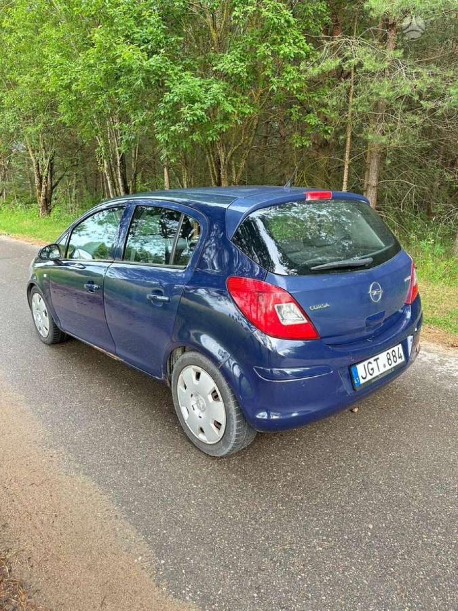 Zils Opel Corsa 2009 Viļņa, ar dzinēja tilpumu 1.69 L un nobraukumu 269 tūkst. km par 1200 €, foto 8 vietnē AUTOMOTO.COM.LV