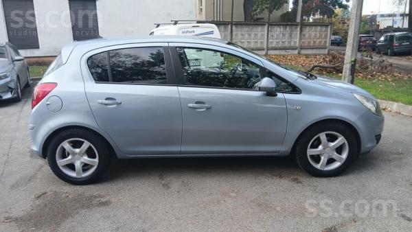 Zils Opel Corsa 2009 Rīga, ar dzinēja tilpumu 1.40 L un nobraukumu 73 tūkst. km par 2950 €, foto 7 vietnē AUTOMOTO.COM.LV