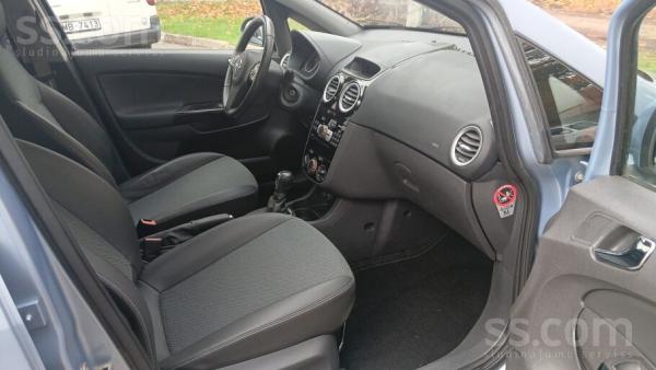 Zils Opel Corsa 2009 Rīga, ar dzinēja tilpumu 1.40 L un nobraukumu 73 tūkst. km par 2950 €, foto 11 vietnē AUTOMOTO.COM.LV