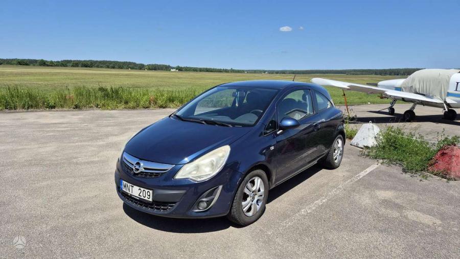 Blue Opel Corsa 2011 in Vilnius, with an engine capacity of 1.25 L and mileage of 270 thousand km for 1500 €, photo 5 on AUTOMOTO.COM.LV