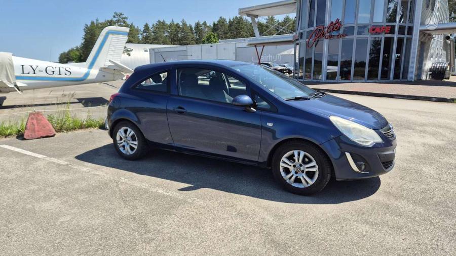Blue Opel Corsa 2011 in Vilnius, with an engine capacity of 1.25 L and mileage of 270 thousand km for 1500 €, photo 7 on AUTOMOTO.COM.LV
