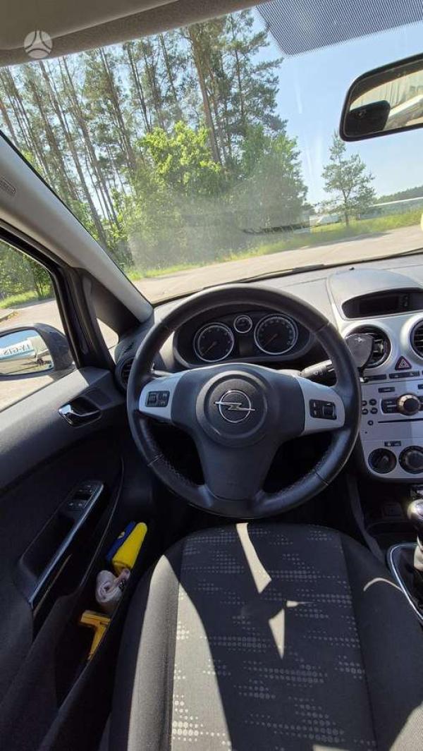 Blue Opel Corsa 2011 in Vilnius, with an engine capacity of 1.25 L and mileage of 270 thousand km for 1500 €, photo 9 on AUTOMOTO.COM.LV