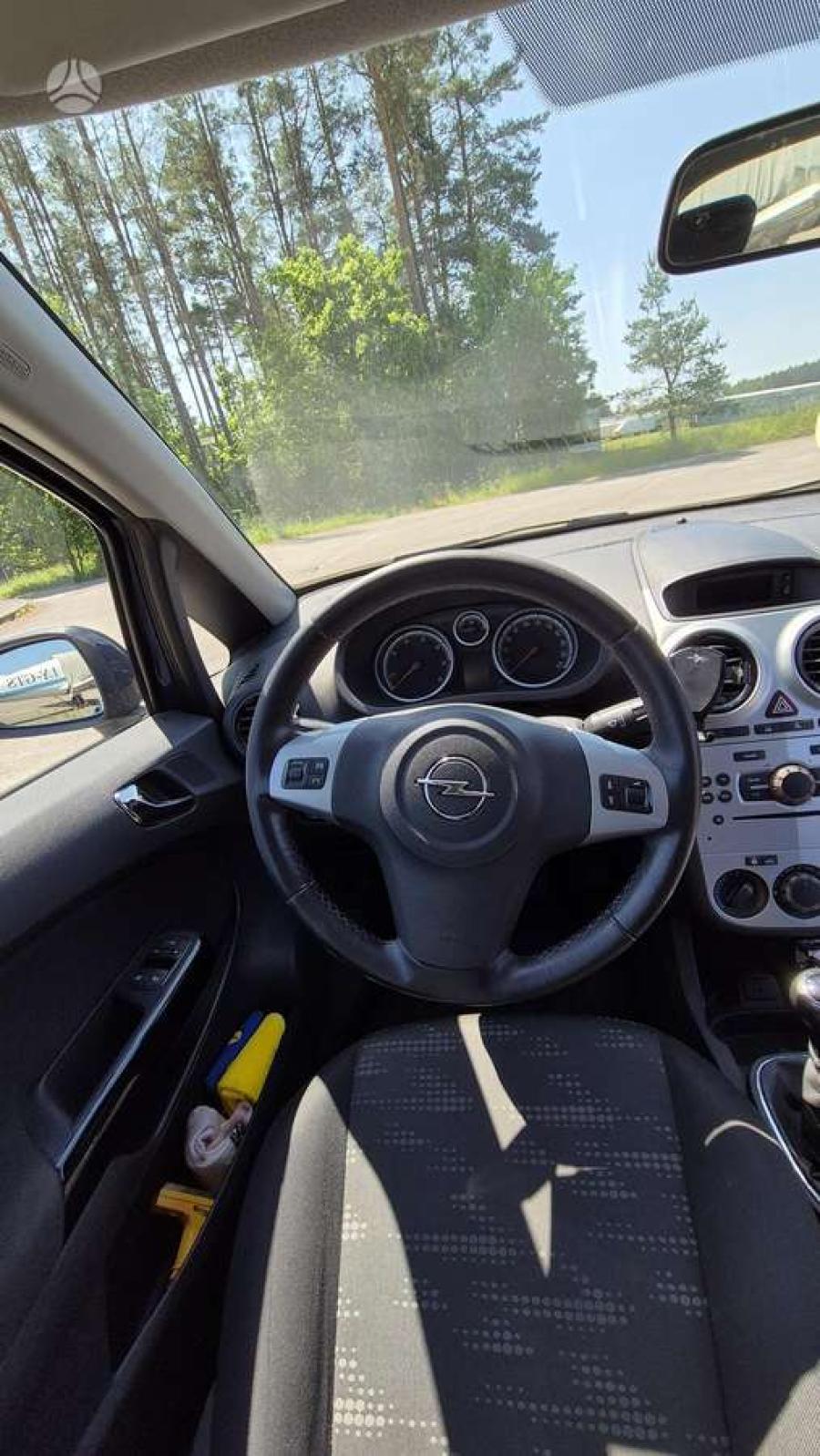 Blue Opel Corsa 2011 in Vilnius, with an engine capacity of 1.25 L and mileage of 270 thousand km for 1500 €, photo 10 on AUTOMOTO.COM.LV