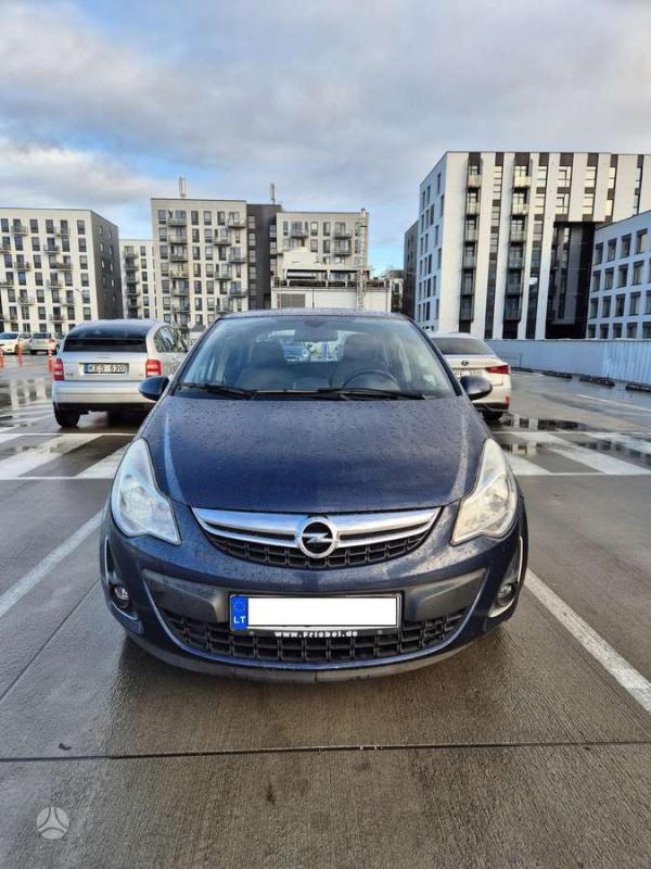 Blue Opel Corsa 2013 in Vilnius, with an engine capacity of 1.25 L and mileage of 162 thousand km for 3200 €, photo 1 on AUTOMOTO.COM.LV