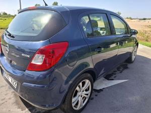 Blue Opel Corsa 2013 in Siauliai, with an engine capacity of 1.30 L and mileage of 264 thousand km for 2650 €, photo 3 on AUTOMOTO.COM.LV