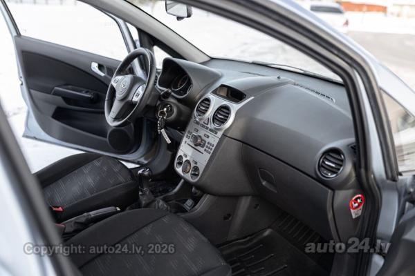 Zils Opel Corsa 2014 Tallina, ar dzinēja tilpumu 1.20 L un nobraukumu 161 tūkst. km par 2990 €, foto 10 vietnē AUTOMOTO.COM.LV