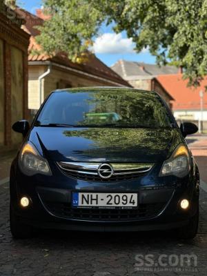 Blue Opel Corsa 2014 in Cesis, with an engine capacity of 1.20 L and mileage of 230 thousand km for 2990 €, photo 6 on AUTOMOTO.COM.LV