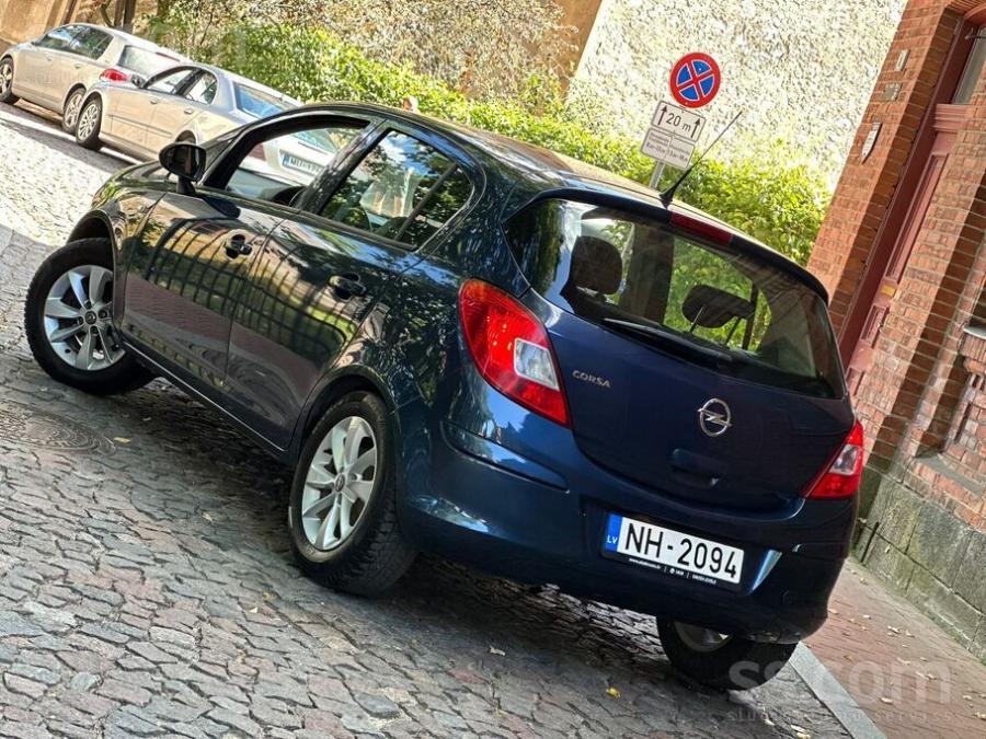Blue Opel Corsa 2014 in Cesis, with an engine capacity of 1.20 L and mileage of 230 thousand km for 2990 €, photo 9 on AUTOMOTO.COM.LV