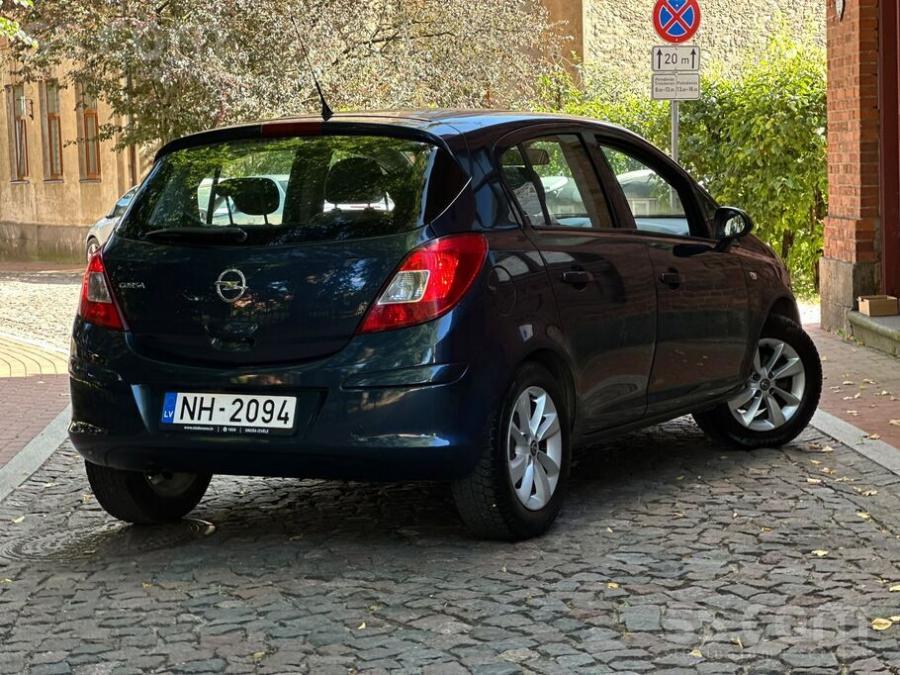 Blue Opel Corsa 2014 in Cesis, with an engine capacity of 1.20 L and mileage of 230 thousand km for 2990 €, photo 10 on AUTOMOTO.COM.LV