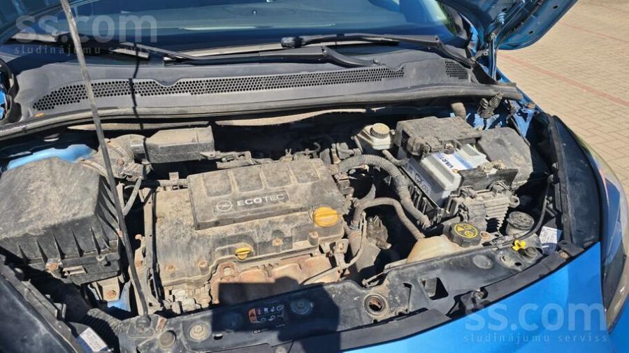 Blue Opel Corsa 2016 in Jelgava, with an engine capacity of 1.20 L and mileage of 207 thousand km for 4599 €, photo 15 on AUTOMOTO.COM.LV