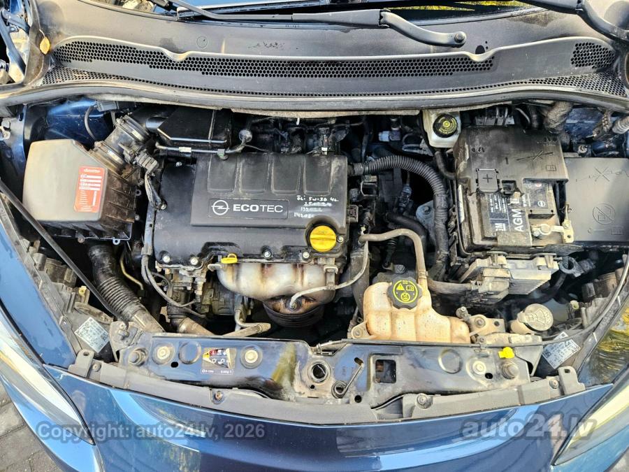 Blue Opel Corsa 2016 in Tallinn, with an engine capacity of 1.40 L and mileage of 158 thousand km for 4990 €, photo 13 on AUTOMOTO.COM.LV