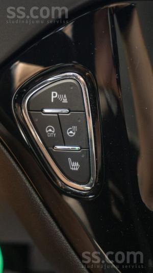 Zils Opel Corsa 2019 Rīga, ar dzinēja tilpumu 1.40 L un nobraukumu 78 tūkst. km par 8490 €, foto 18 vietnē AUTOMOTO.COM.LV