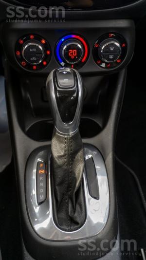Zils Opel Corsa 2019 Rīga, ar dzinēja tilpumu 1.40 L un nobraukumu 78 tūkst. km par 8190 €, foto 14 vietnē AUTOMOTO.COM.LV