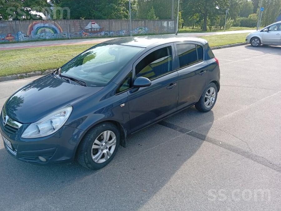 Blue Opel Corsa 2009 in Cesis, with an engine capacity of 1.30 L and mileage of 185 thousand km for 1200 €, photo 1 on AUTOMOTO.COM.LV