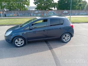 Blue Opel Corsa 2009 in Cesis, with an engine capacity of 1.30 L and mileage of 185 thousand km for 1200 €, photo 6 on AUTOMOTO.COM.LV