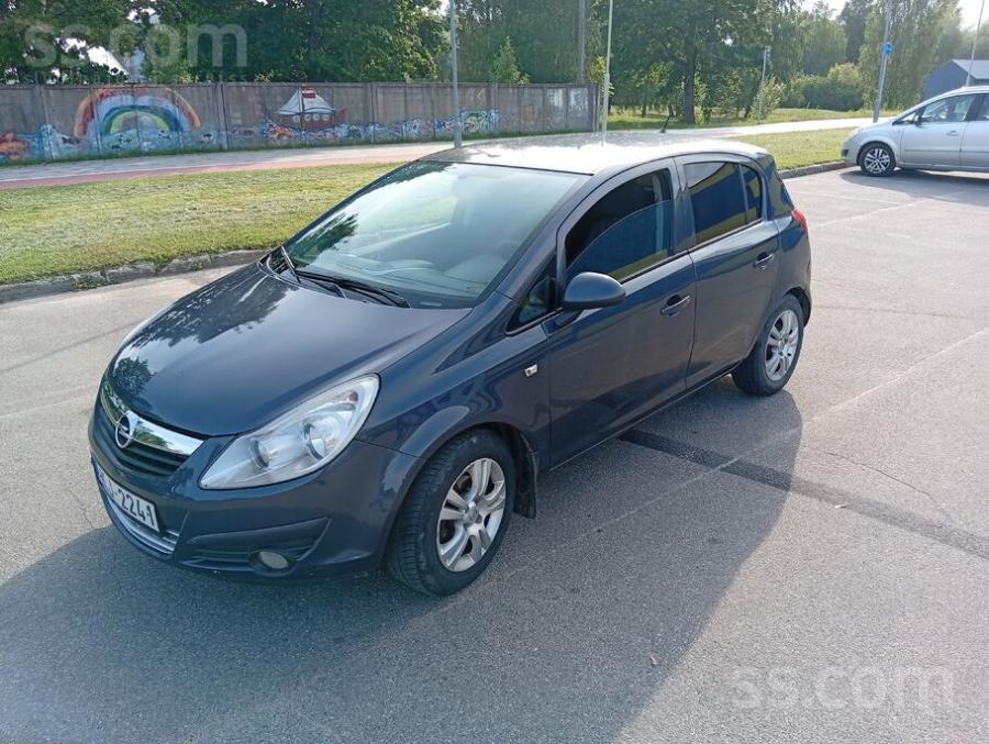 Blue Opel Corsa 2009 in Cesis, with an engine capacity of 1.30 L and mileage of 185 thousand km for 1200 €, photo 7 on AUTOMOTO.COM.LV