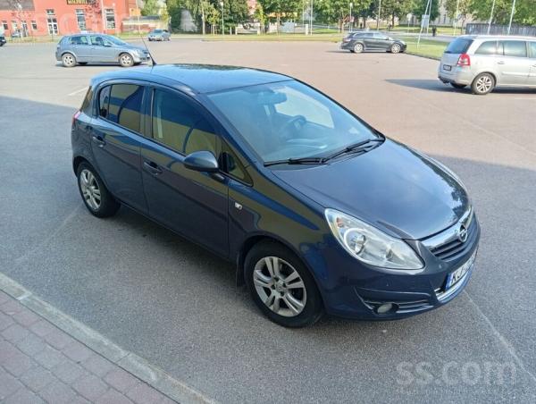 Blue Opel Corsa 2009 in Cesis, with an engine capacity of 1.30 L and mileage of 185 thousand km for 1200 €, photo 7 on AUTOMOTO.COM.LV