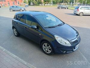 Blue Opel Corsa 2009 in Cesis, with an engine capacity of 1.30 L and mileage of 185 thousand km for 1200 €, photo 8 on AUTOMOTO.COM.LV
