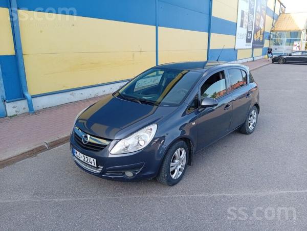 Blue Opel Corsa 2009 in Cesis, with an engine capacity of 1.30 L and mileage of 185 thousand km for 1200 €, photo 8 on AUTOMOTO.COM.LV