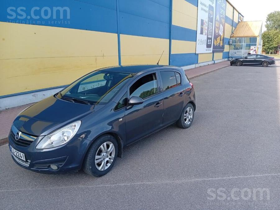 Blue Opel Corsa 2009 in Cesis, with an engine capacity of 1.30 L and mileage of 185 thousand km for 1200 €, photo 12 on AUTOMOTO.COM.LV