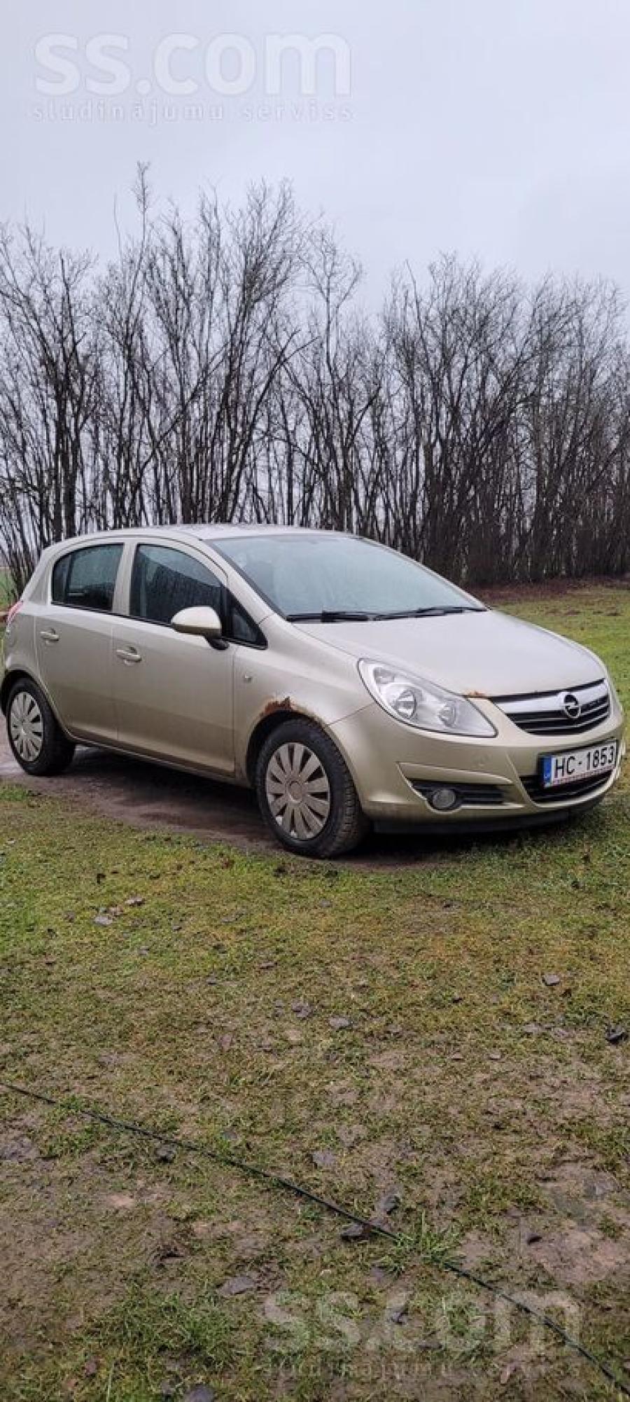 Brown Opel Corsa 2008 in Valmiera, with an engine capacity of 1.40 L and mileage of 215 thousand km for 900 €, photo 2 on AUTOMOTO.COM.LV