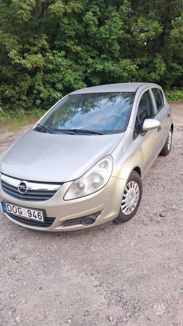 Brown Opel Corsa 2008 in Vilnius, with an engine capacity of 1.23 L and mileage of 132 thousand km for 1100 €, photo 1 on AUTOMOTO.COM.LV