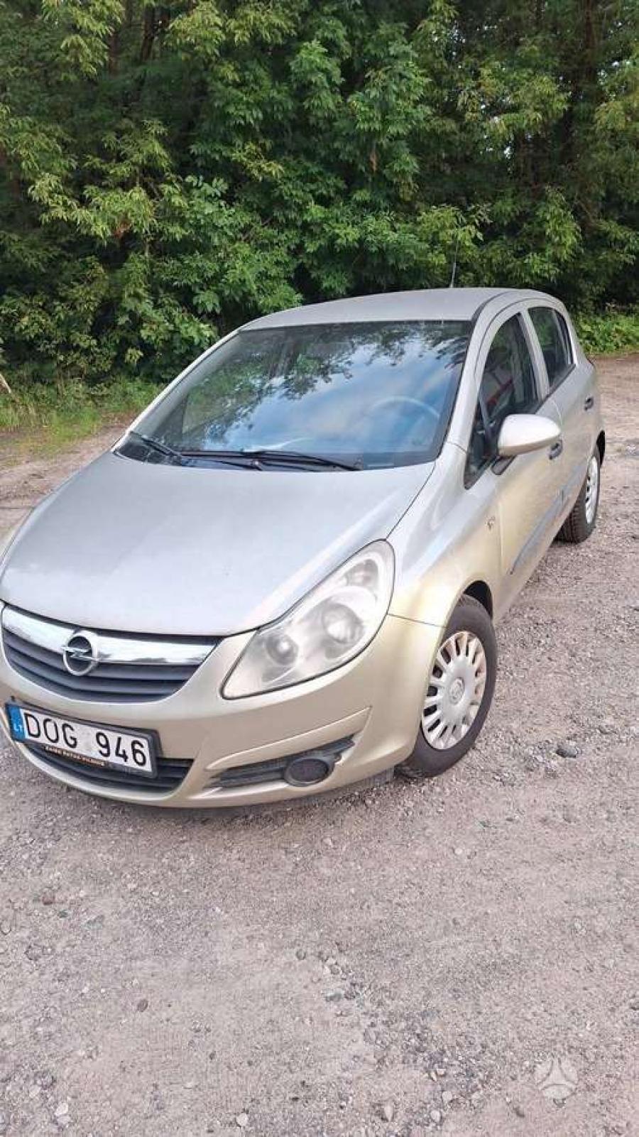Brown Opel Corsa 2008 in Vilnius, with an engine capacity of 1.23 L and mileage of 132 thousand km for 1100 €, photo 1 on AUTOMOTO.COM.LV