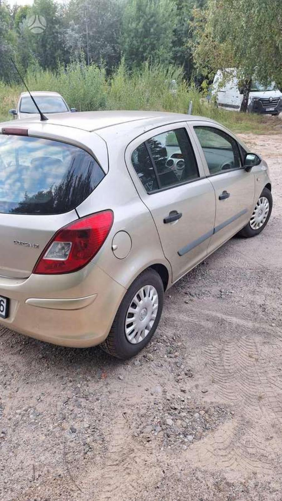 Brown Opel Corsa 2008 in Vilnius, with an engine capacity of 1.23 L and mileage of 132 thousand km for 1100 €, photo 4 on AUTOMOTO.COM.LV