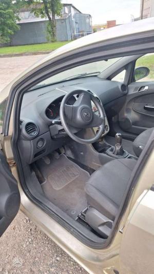 Brown Opel Corsa 2008 in Vilnius, with an engine capacity of 1.23 L and mileage of 132 thousand km for 1100 €, photo 7 on AUTOMOTO.COM.LV