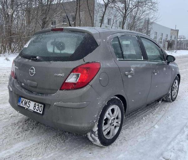 Brown Opel Corsa 2011 in Kaunas, with an engine capacity of 1.25 L and mileage of 223 thousand km for 2100 €, photo 6 on AUTOMOTO.COM.LV