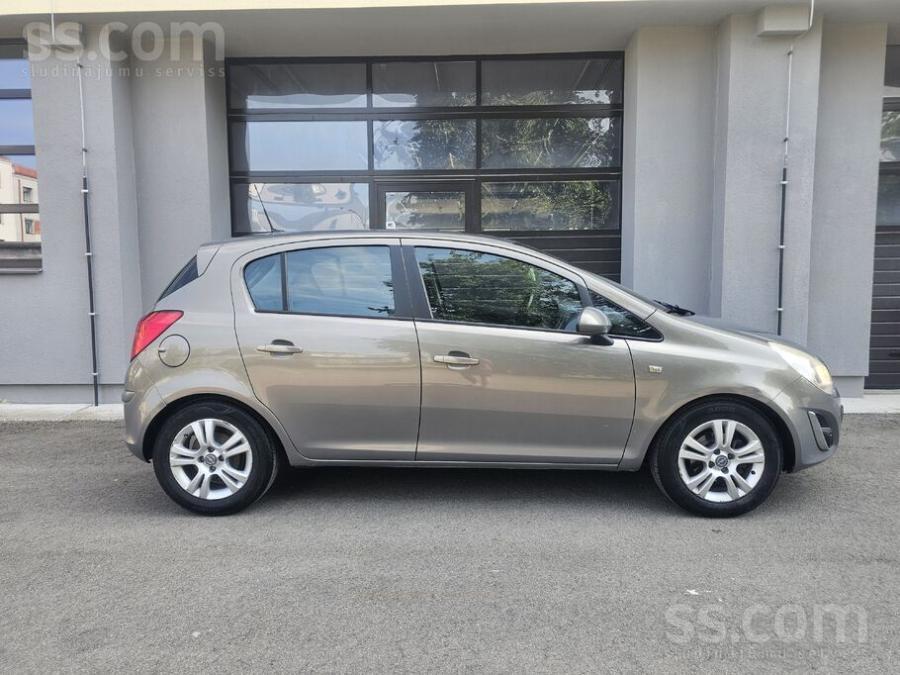 Brown Opel Corsa 2011 in Jelgava, with an engine capacity of 1.30 L and mileage of 0 thousand km for 1990 €, photo 5 on AUTOMOTO.COM.LV