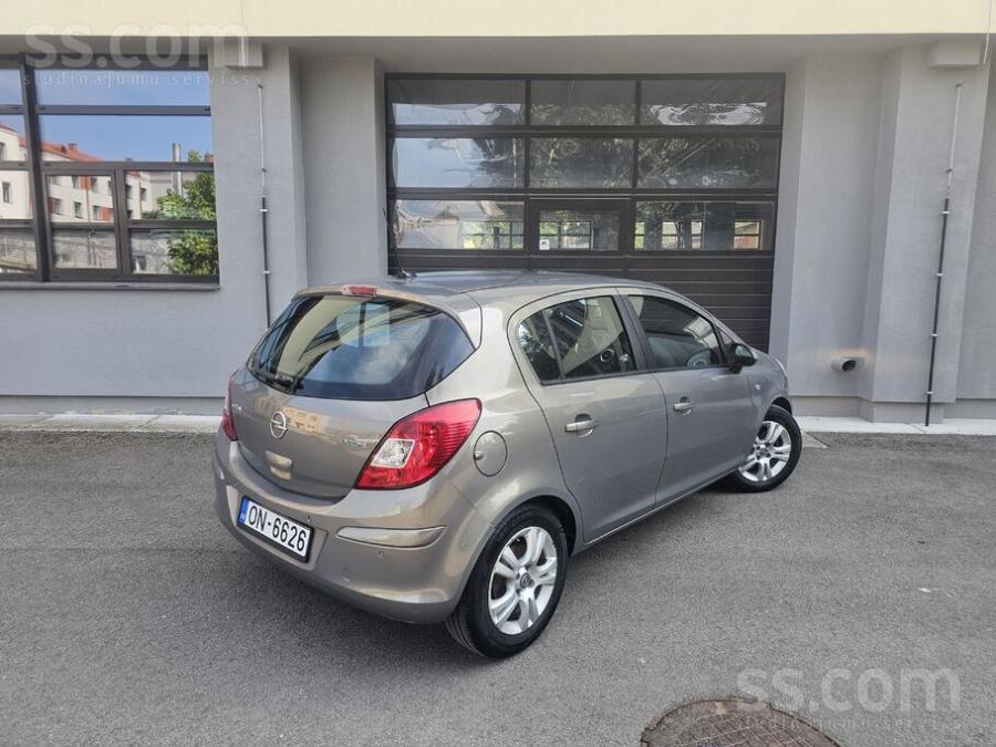 Brown Opel Corsa 2011 in Jelgava, with an engine capacity of 1.30 L and mileage of 0 thousand km for 1990 €, photo 8 on AUTOMOTO.COM.LV