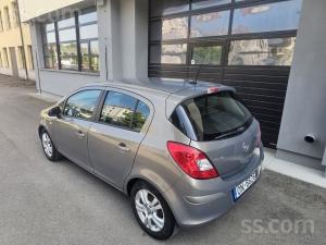 Brown Opel Corsa 2011 in Jelgava, with an engine capacity of 1.30 L and mileage of 0 thousand km for 1990 €, photo 11 on AUTOMOTO.COM.LV