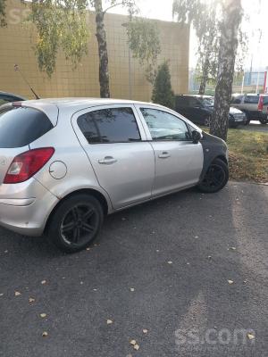 Opel Corsa 2008 Rīga, ar dzinēja tilpumu 1.40 L un nobraukumu 204 tūkst. km par 1000 €, foto 2 vietnē AUTOMOTO.COM.LV